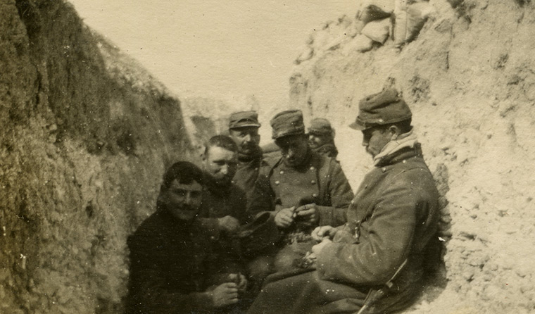 Tenir et combattre dans les tranchées - Musée de la Grande Guerre